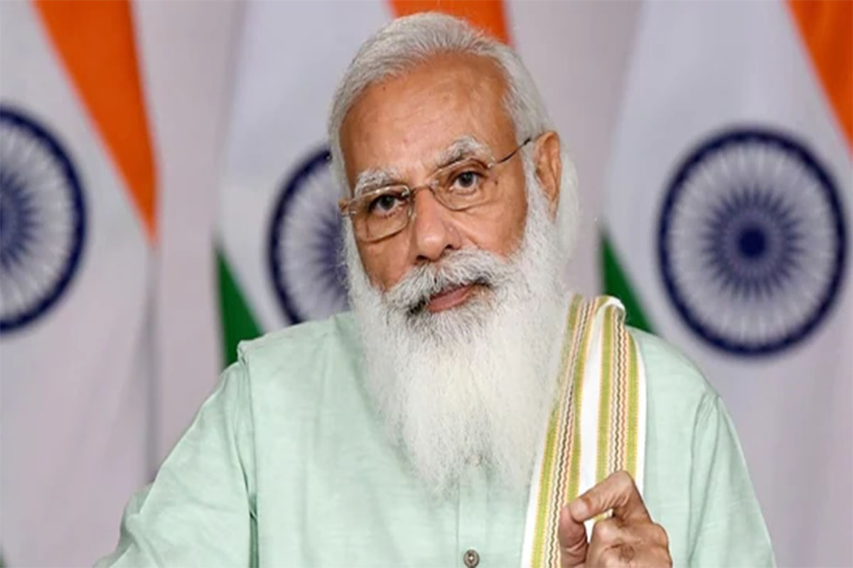 Pm Modi Praised Cm Yogi Said The Attitude Of Looking At The State Has ...