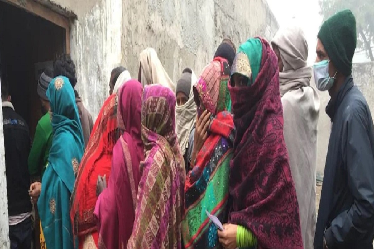 Up Assembly Election 2022 First Round Of Voting Enthusiastic Voters