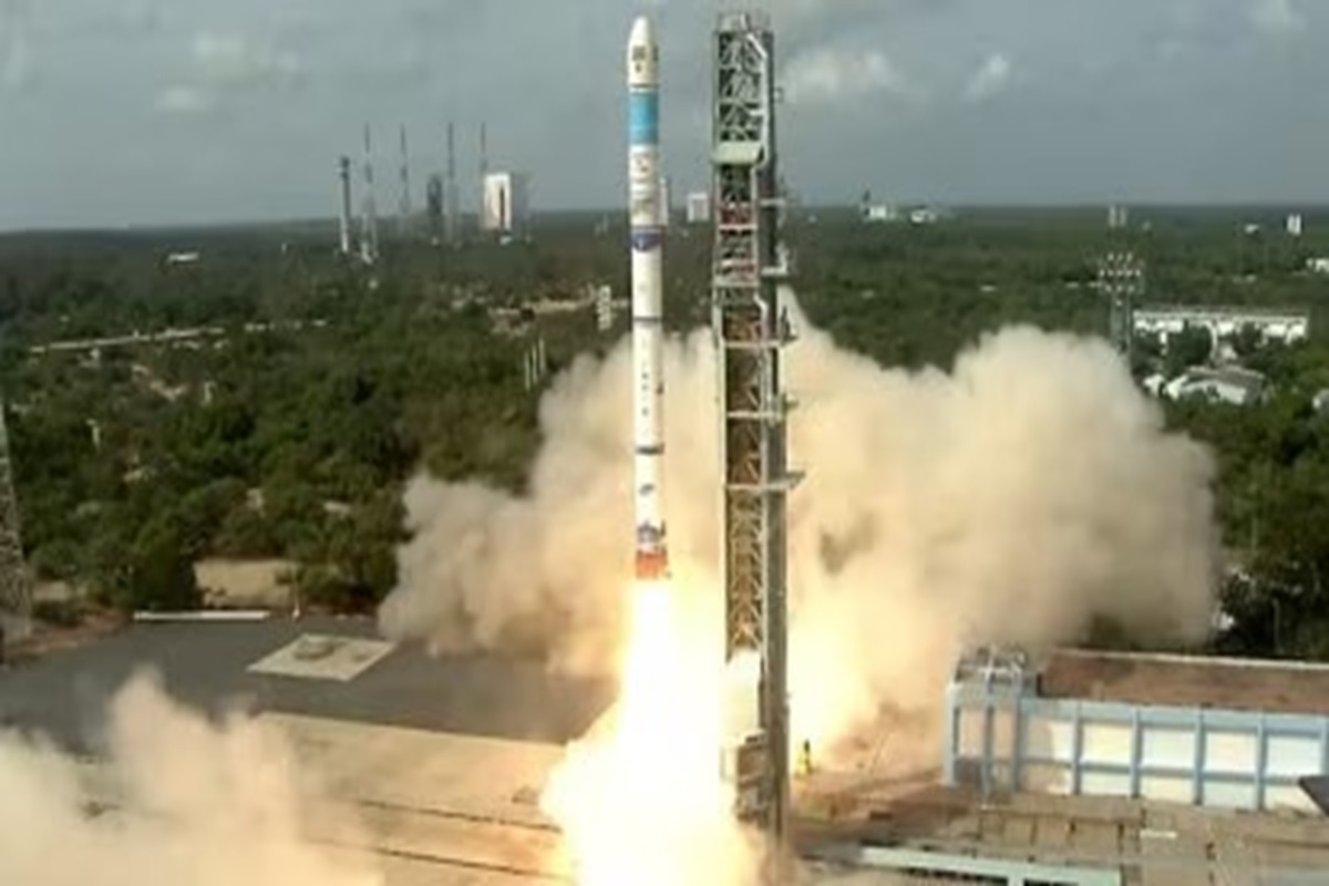 Isro Launches Sslv D3 The Countrys New Rocket Will Be The Hero Of The ...